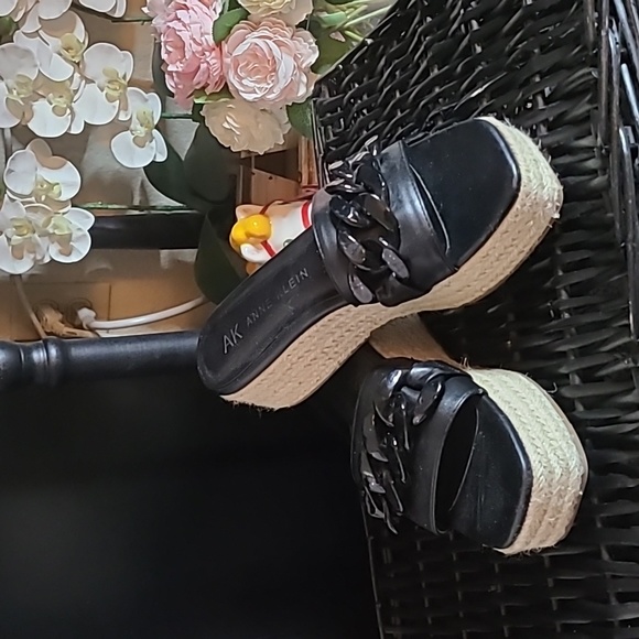 Anne Klein | Shoes | Anne Klein Nomad Slides Sz 65 | Poshmark